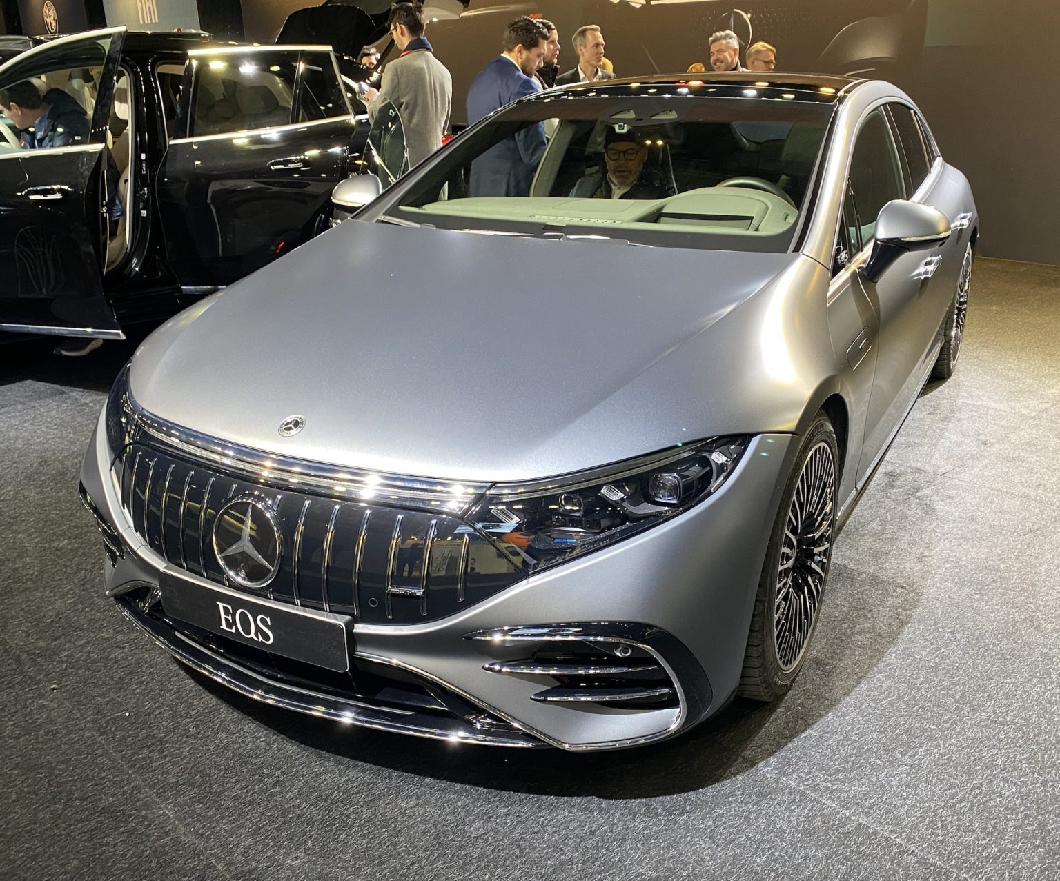 Mercedes EQS SUV bra men dyr – JÖRGENS VAL